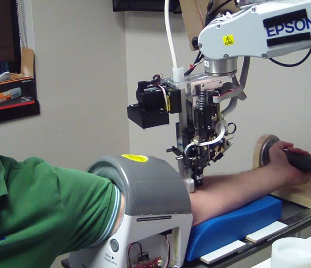 Veebot, el robot extractor de sangre – Robotic-Lab.COM